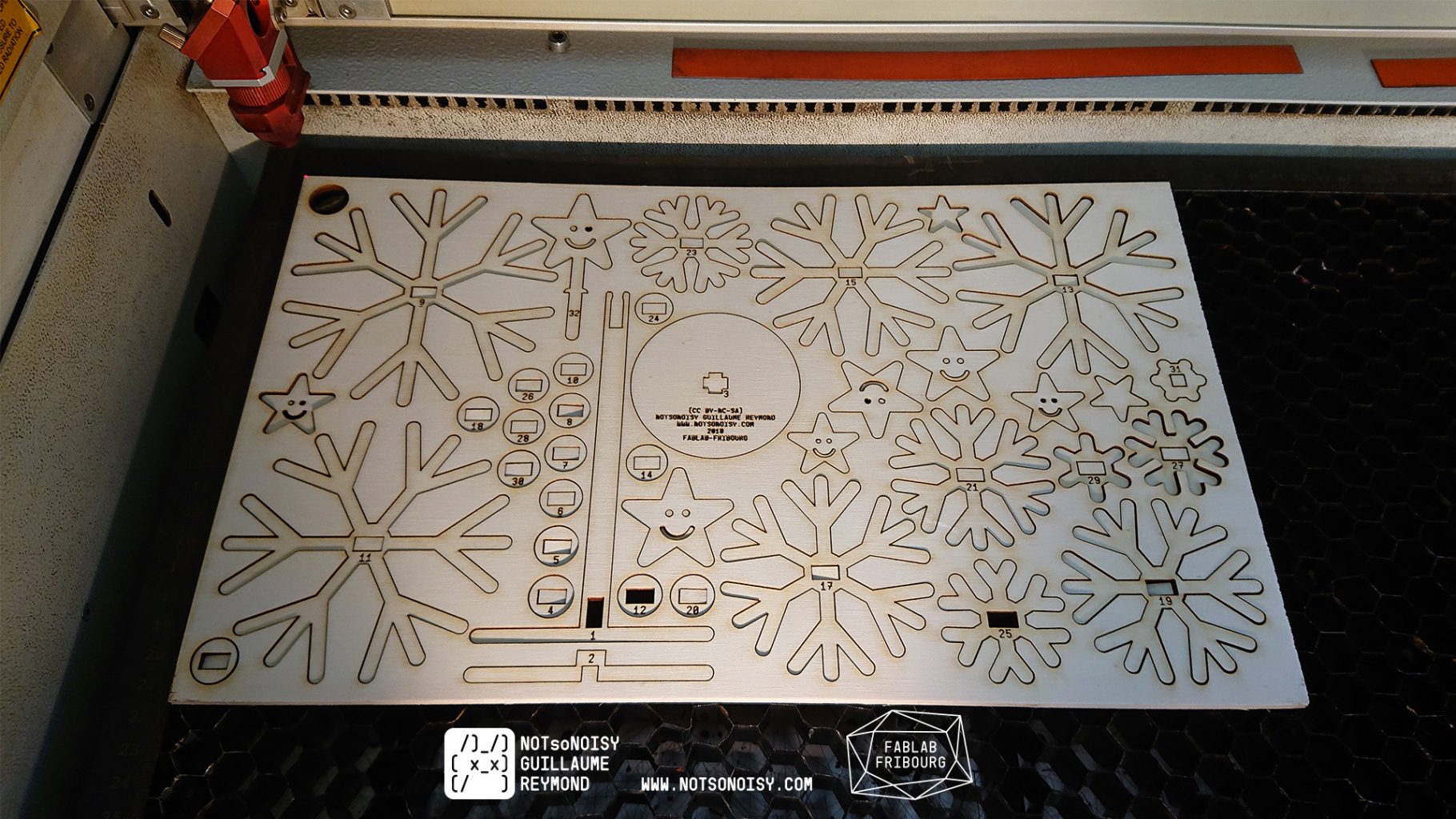 Christmas laser-cut Pine tree – NOTsoNOISY GUILLAUME REYMOND