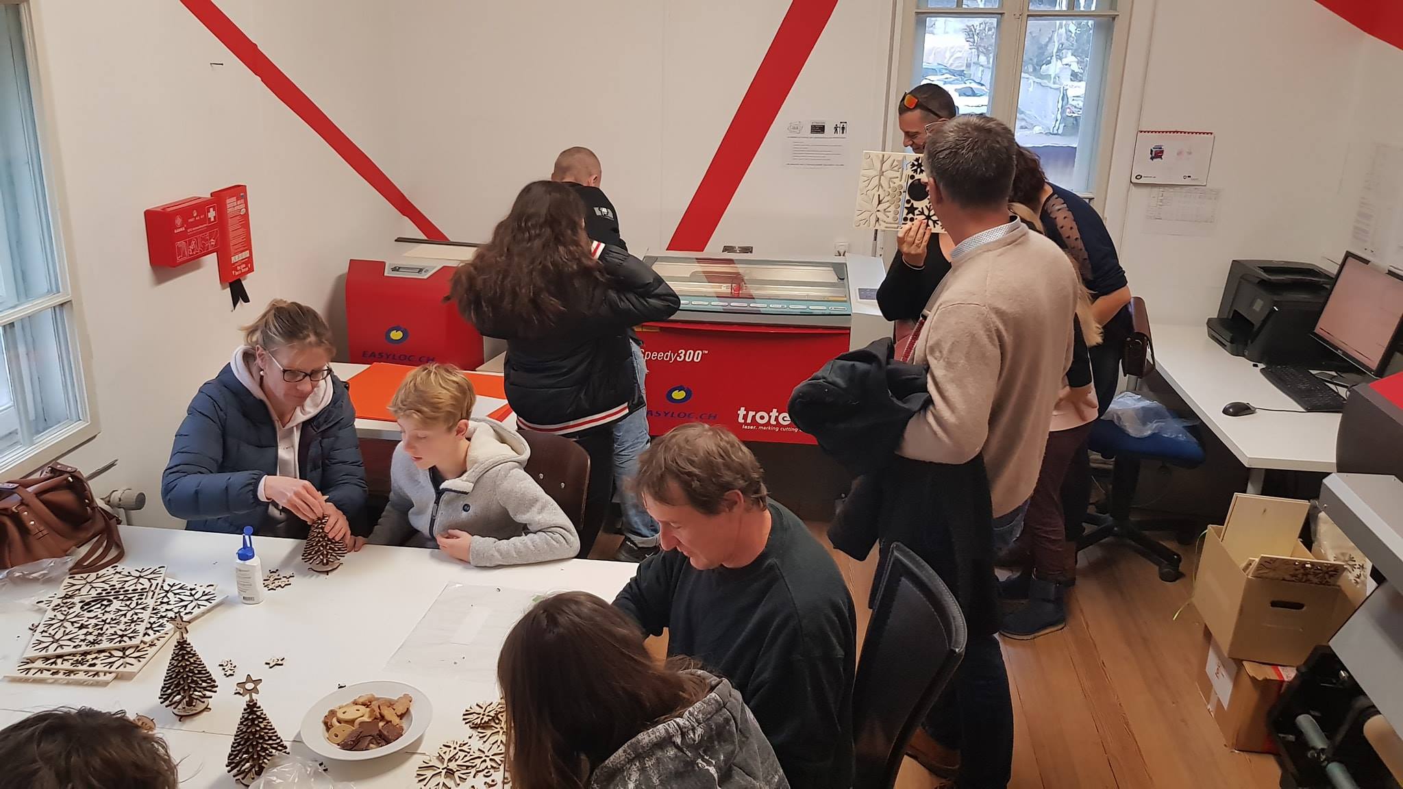 Atelier de Noël au Fablab-Fribourg – NOTsoNOISY GUILLAUME REYMOND
